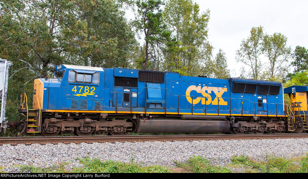 CSX 4782